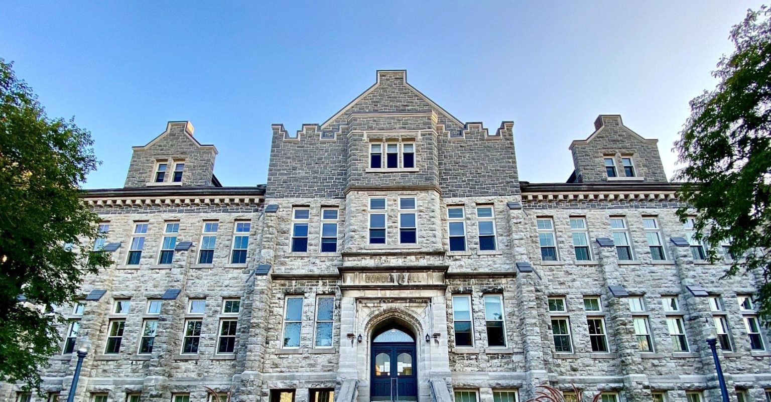 Top 20 Public Universities In Canada – JMNG